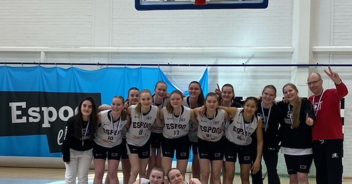 Espoo Basket Team 17-vuotiaiden tyttöjen Suomen mestaruuteen – ToPo tasoitti pojissa ...